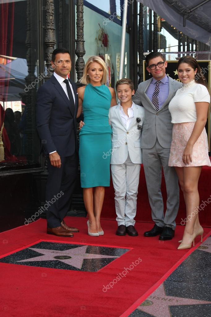 Kelly Ripa Mark Consuelos Michael Joseph Consuelos Lola Grace Consuelos Joaquin Antonio