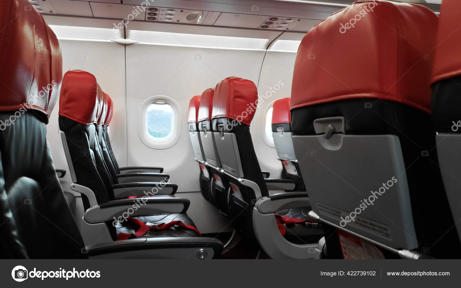 Deserted Aircraft Interior Empty Passenger Seats — Stock Photo © Kukota ...