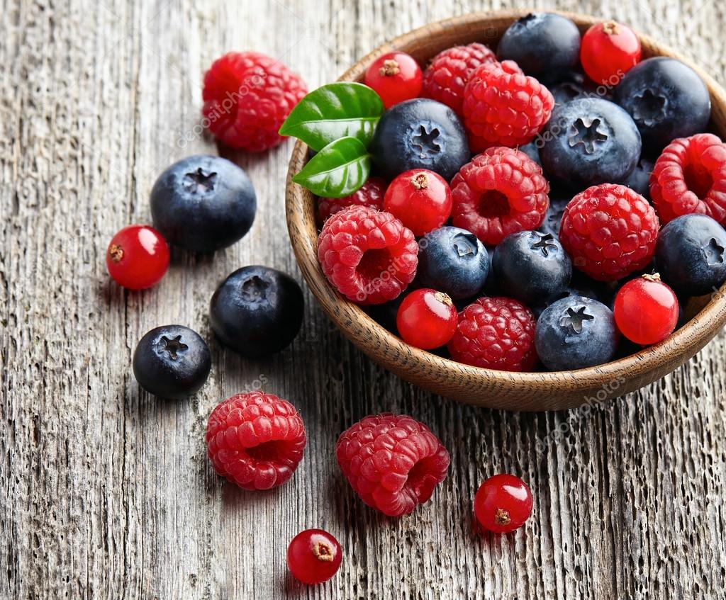 Fresh berries in closeup — Stock Photo © Dionisvera #98070870