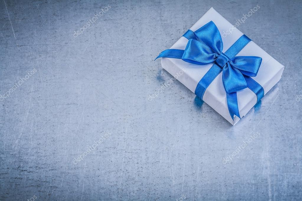 Packed present box Stock Photo by ©mihalec 101021952