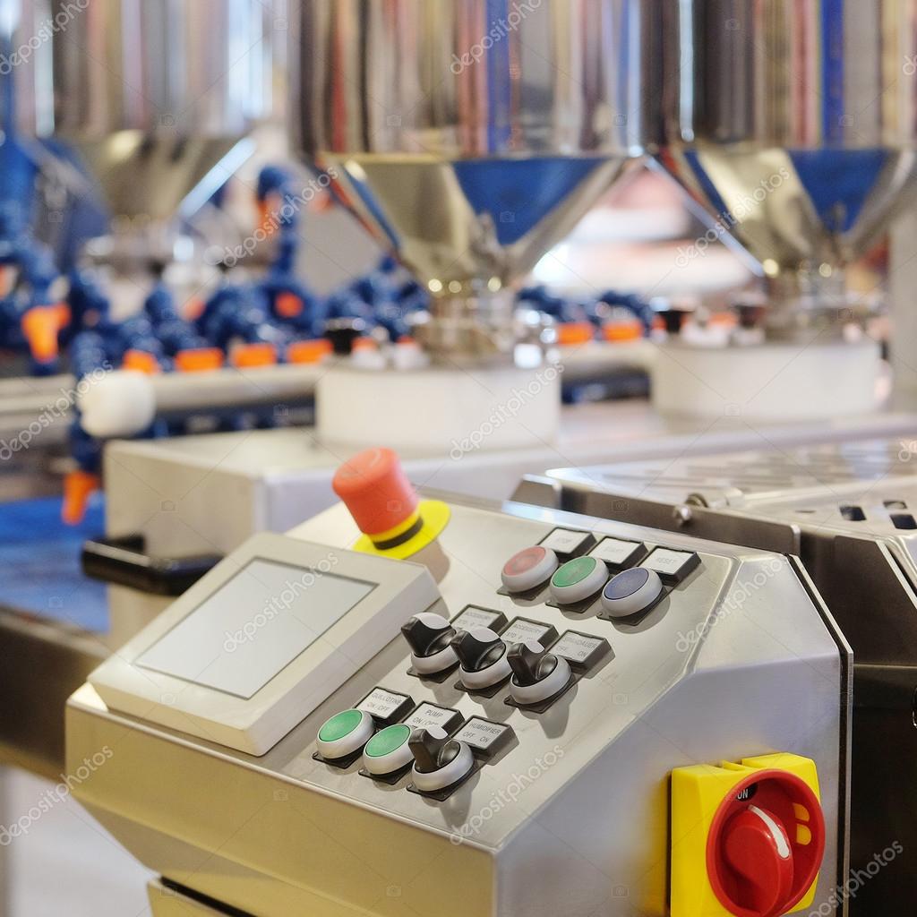 Automated bread production line in bakery Stock Photo by ©uatp12 100043140