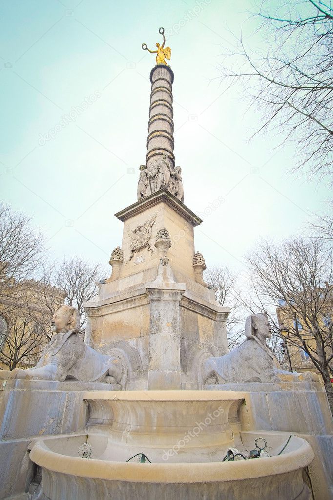 Square in a center of Paris – Stock Editorial Photo © uatp12 #100743612