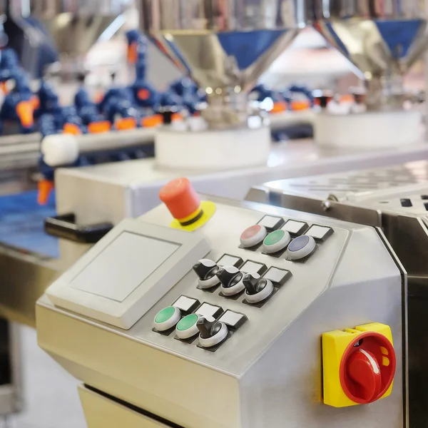 Automated bread production line in bakery Stock Photo by ©uatp12 100043140