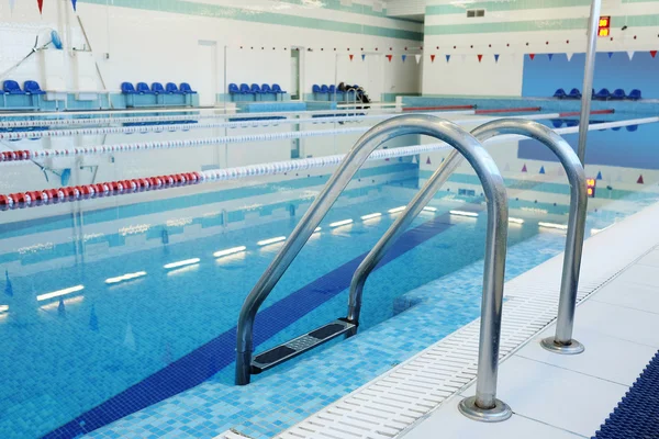 Lc2 leisure centre images libres de droit, photos de Lc2 leisure centre ...