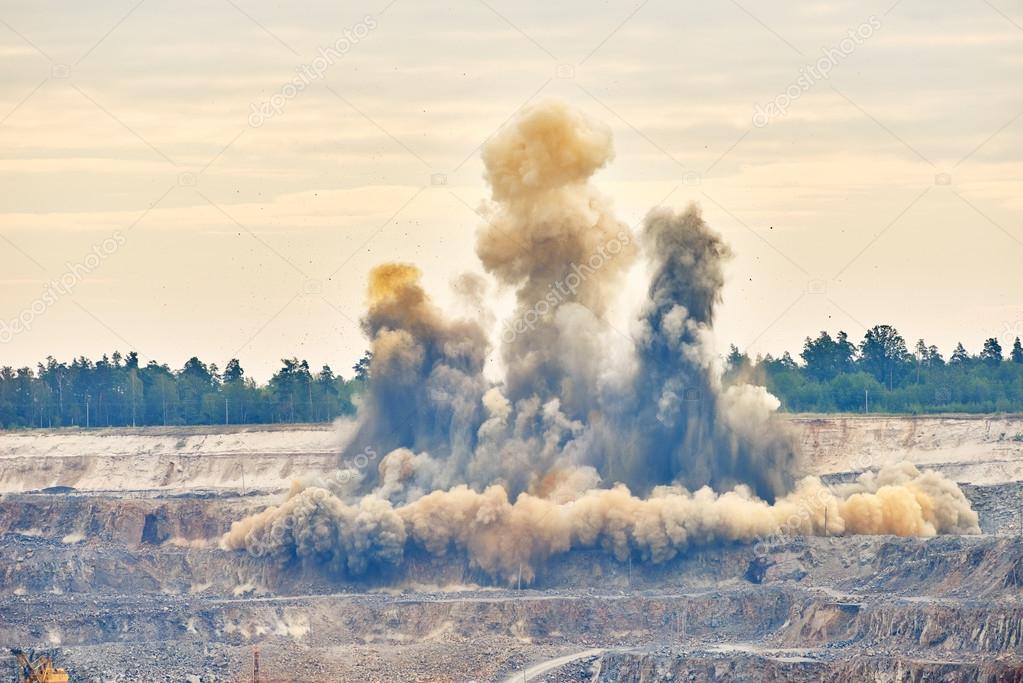 Explosion blast in open cast mining quarry mine — Stock Photo © kalinovsky #123268238