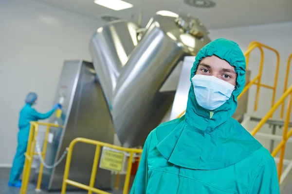 Pharmaceutical cleanroom Stock Photos, Royalty Free Pharmaceutical ...