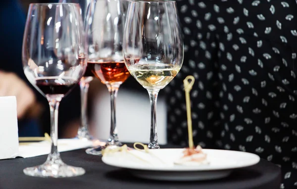 Wine tasting process Stock Photo by ©Shebeko 107847644