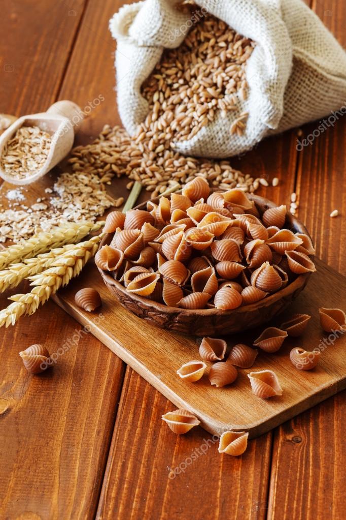 Whole wheat pasta — Stock Photo © Shebeko #122948106