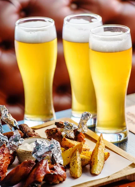 Wings food Stock Photos, Royalty Free Wings food Images | Depositphotos®