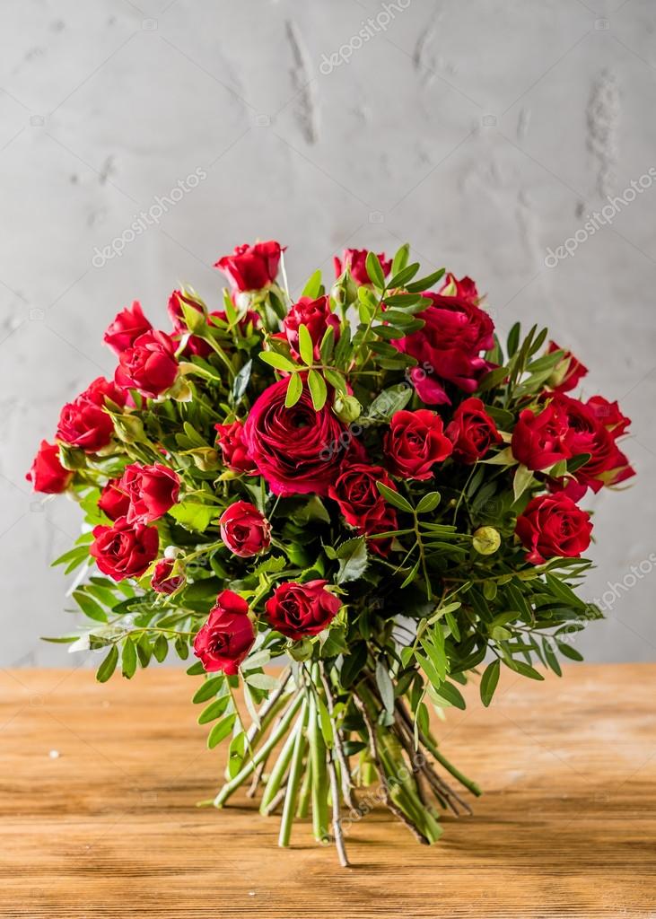 Red roses bouquet Stock Photo by ©Shebeko 98516274
