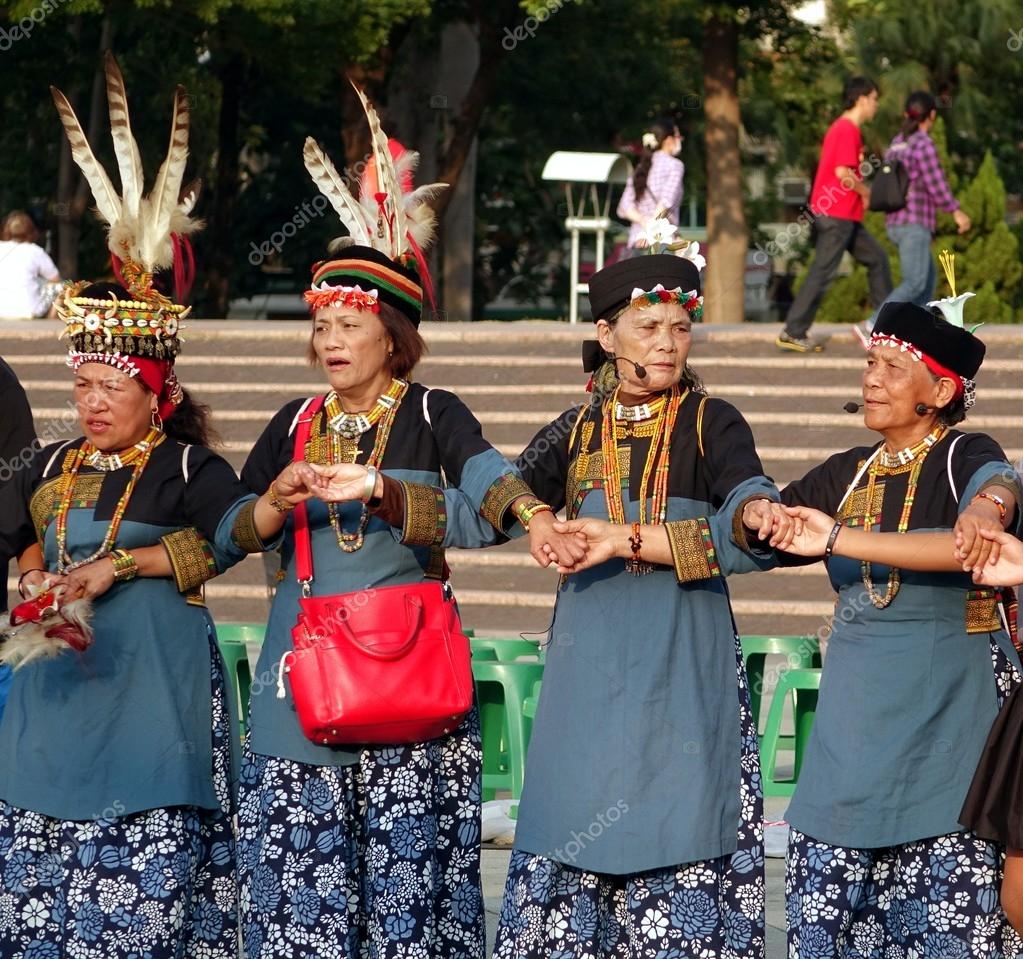 Indigenous Women Dance
