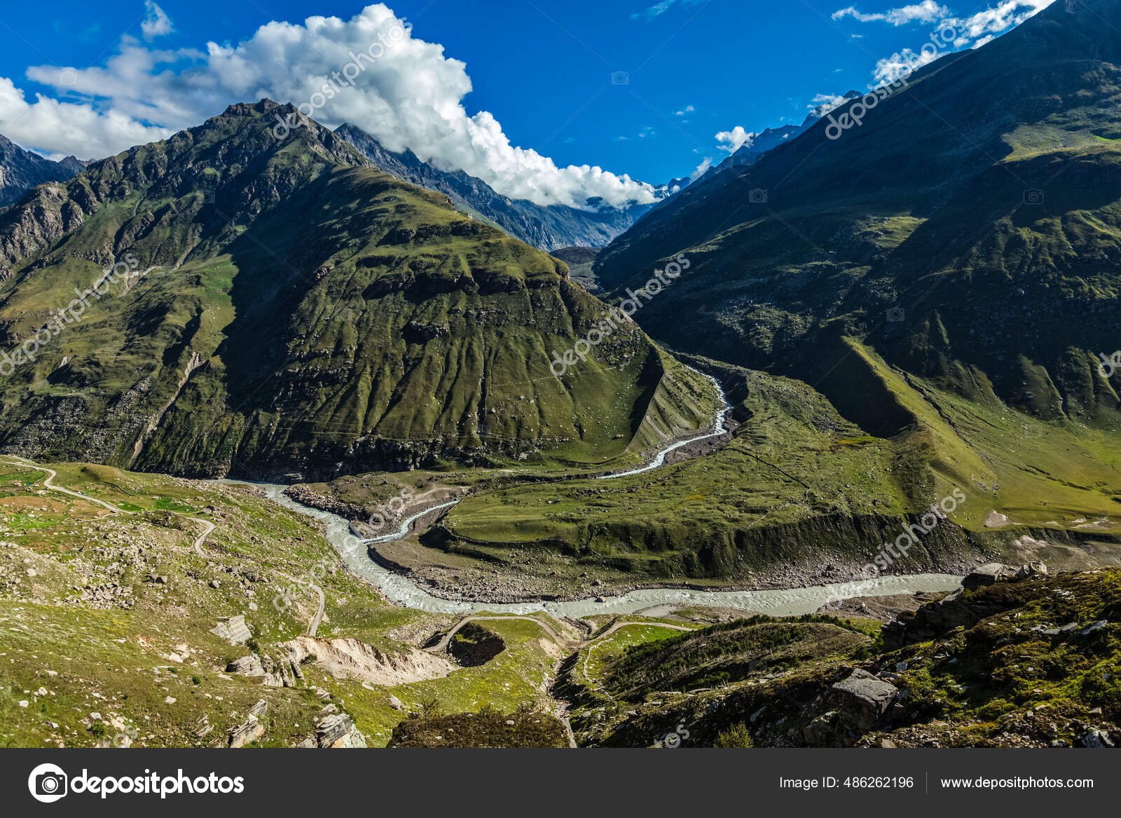 Lahaul valley in Himalayas. Himachal Pradesh, India — Stock Photo ...