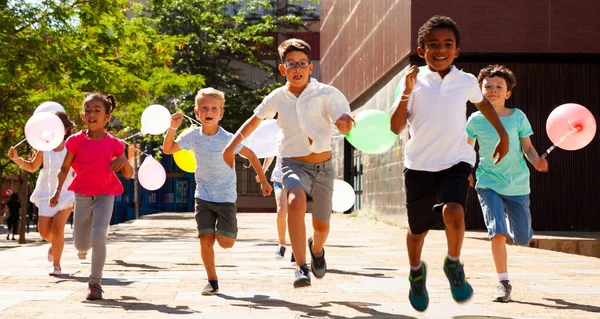 Playground romp Stock Photos & Royalty-Free Images | Depositphotos