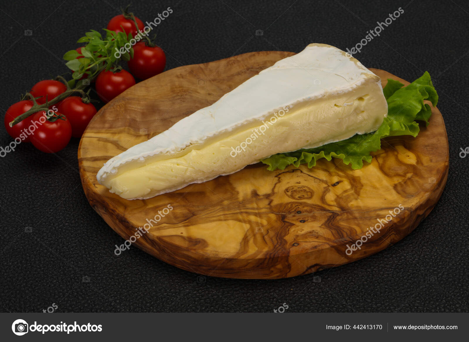 Brie Cheese Triangle Served Salad Leaves — Stock Photo © AndreySt ...
