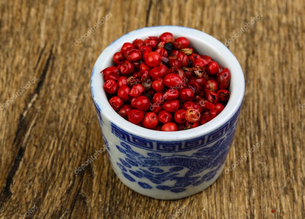 Dry Rose pepper Stock Photo by ©AndreySt 94444100