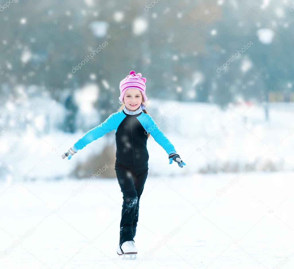Little girl skating Stock Photo by ©tan4ikk 57171103 Little girl skating Stock Photo by ©tan4ikk 57171103