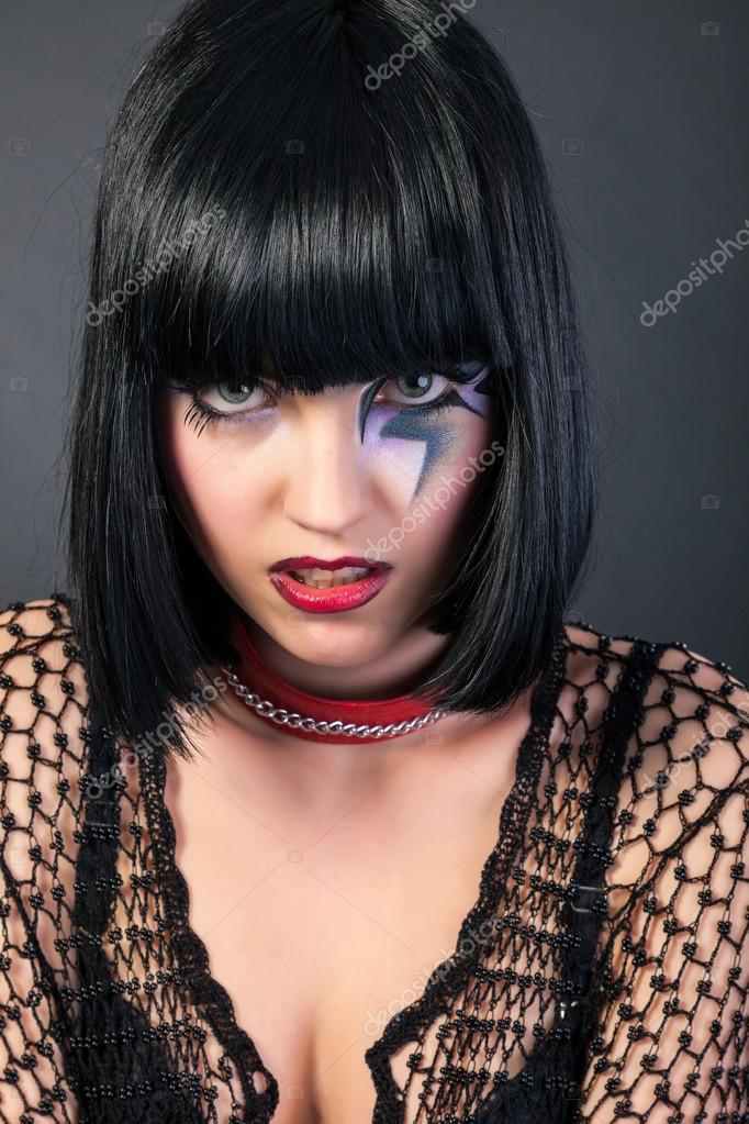 Mujer con maquillaje — Foto de stock #56261687 © bloodua