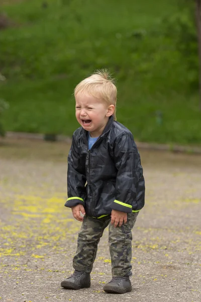Kid crying Stock Photos, Royalty Free Kid crying Images | Depositphotos