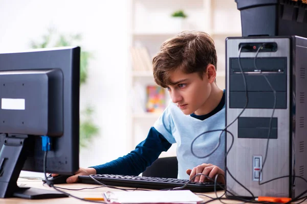 Computer student Stock Photos, Royalty Free Computer student Images ...