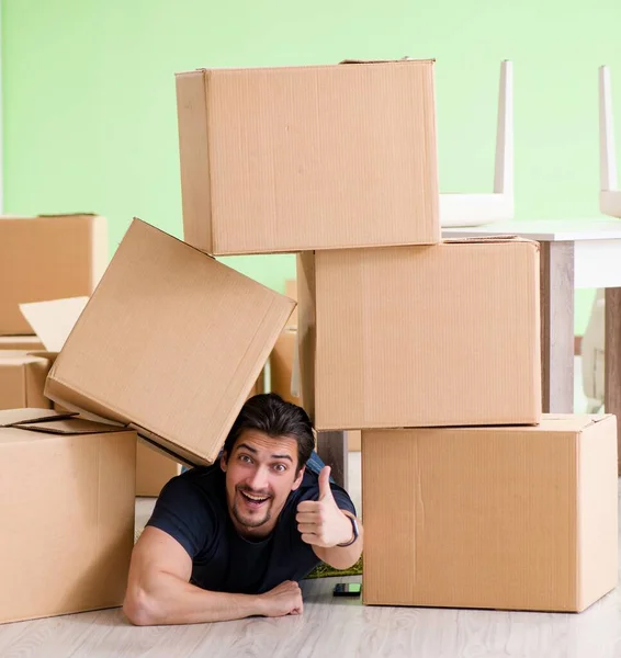 Man moving house Stock Photos, Royalty Free Man moving house Images ...