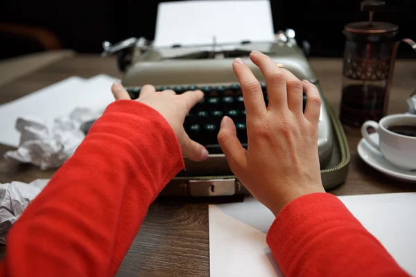 Female writer typing Stock Photos, Royalty Free Female writer typing ...