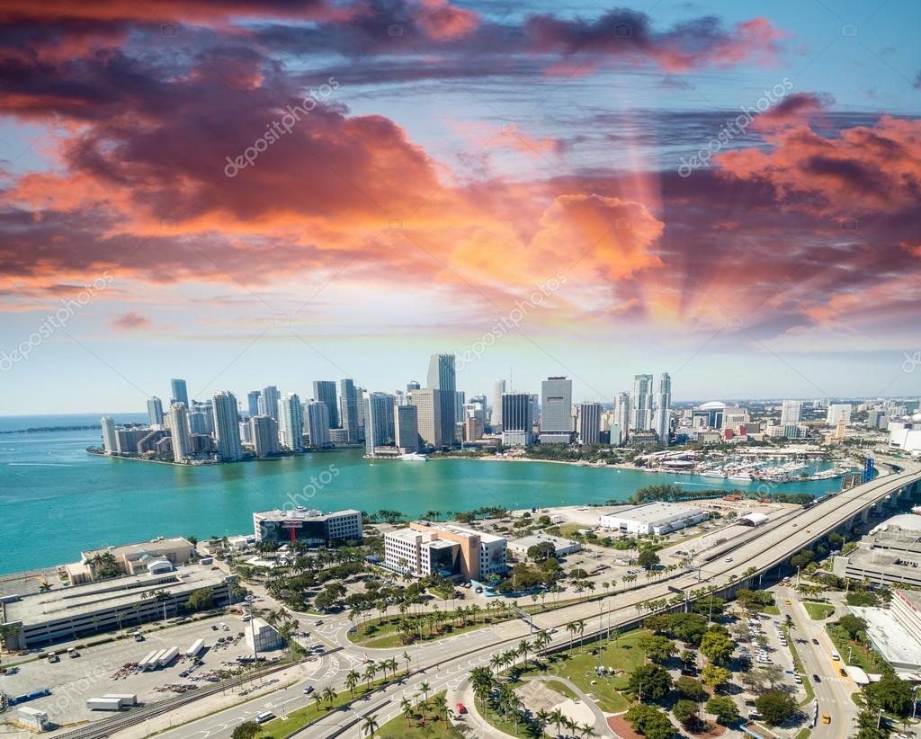 Miami downtown city view Stock Photo by ©jovannig 105263604