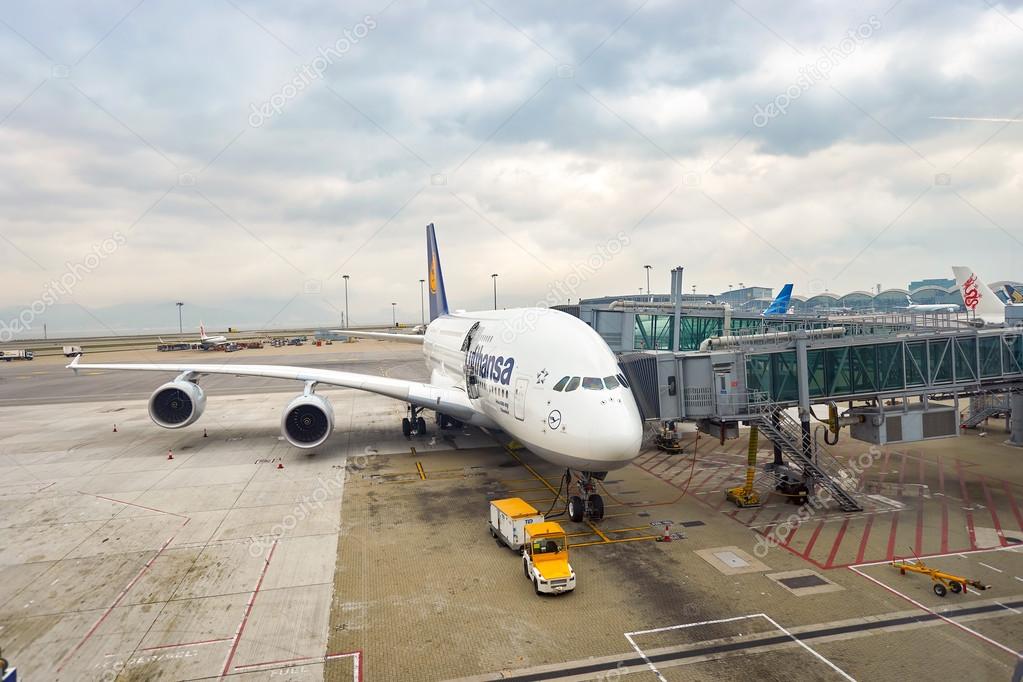 Lufthansa Airbus A380 – Stock Editorial Photo © teamtime #124875298