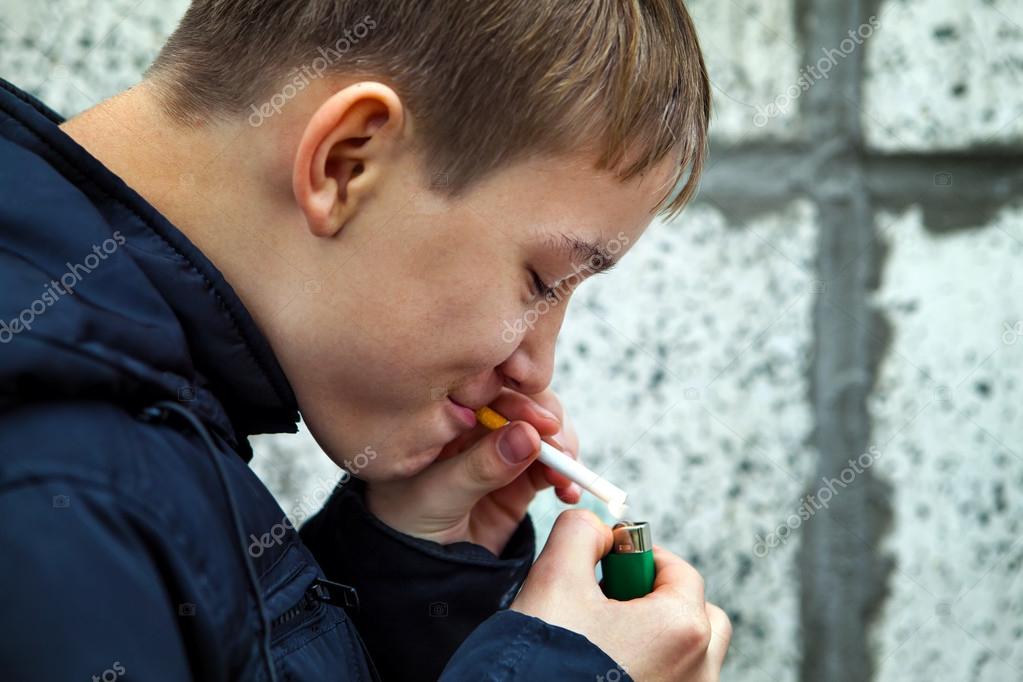 Kids Smoking Cigarettes