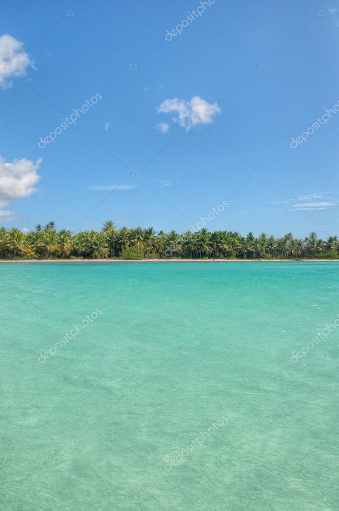 Isla Sona, DR — Stock Photo © carrollmt #73330475