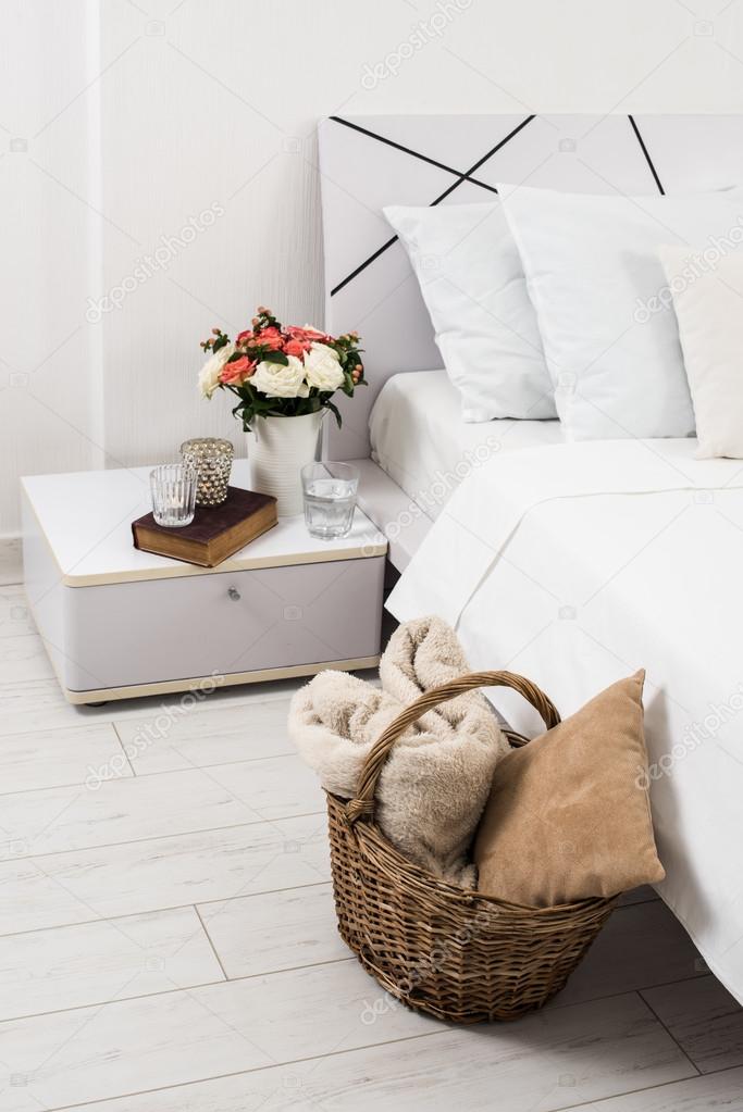 Cozy home white bedroom — Stock Photo © manera #81290286