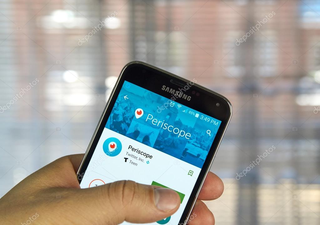 Periscope application on a cell phone — Stock Editorial Photo © dennizn ...