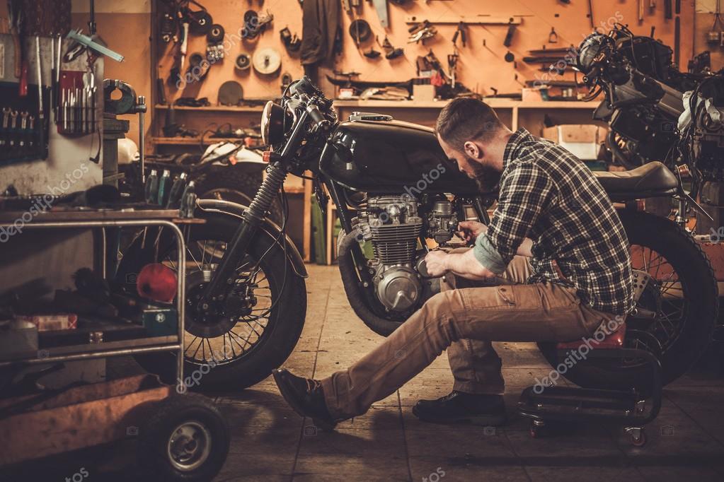 Cafe Racer Garage Build | Reviewmotors.co