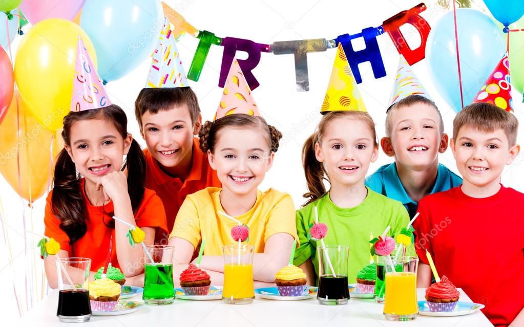 Children at birthday party. — Stock Photo © valuavitaly #53975215