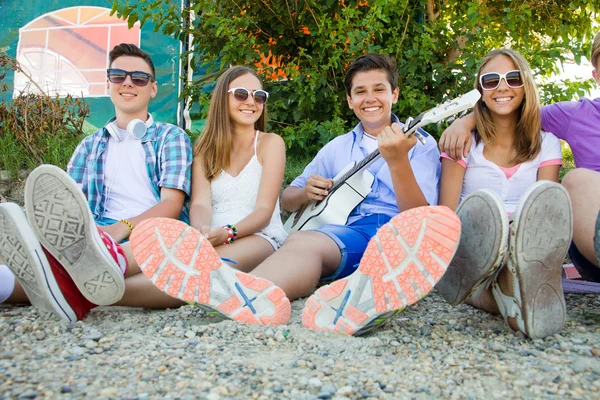 Youth beach party Stock Photos, Royalty Free Youth beach party Images ...