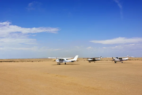 Cessna airplanes in Namibia – Stock Editorial Photo © znm666 #100452336