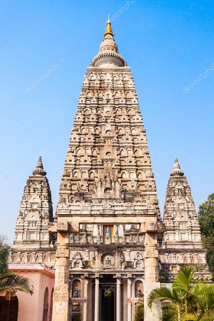 Mahabodhi Temple, Bodhgaya ⬇ Stock Photo, Image by © saiko3p #102320610