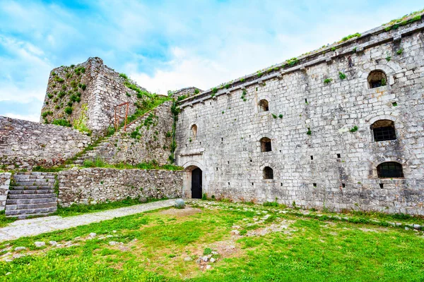 Rozafa Castle Stock Photo by ©saiko3p 46043377