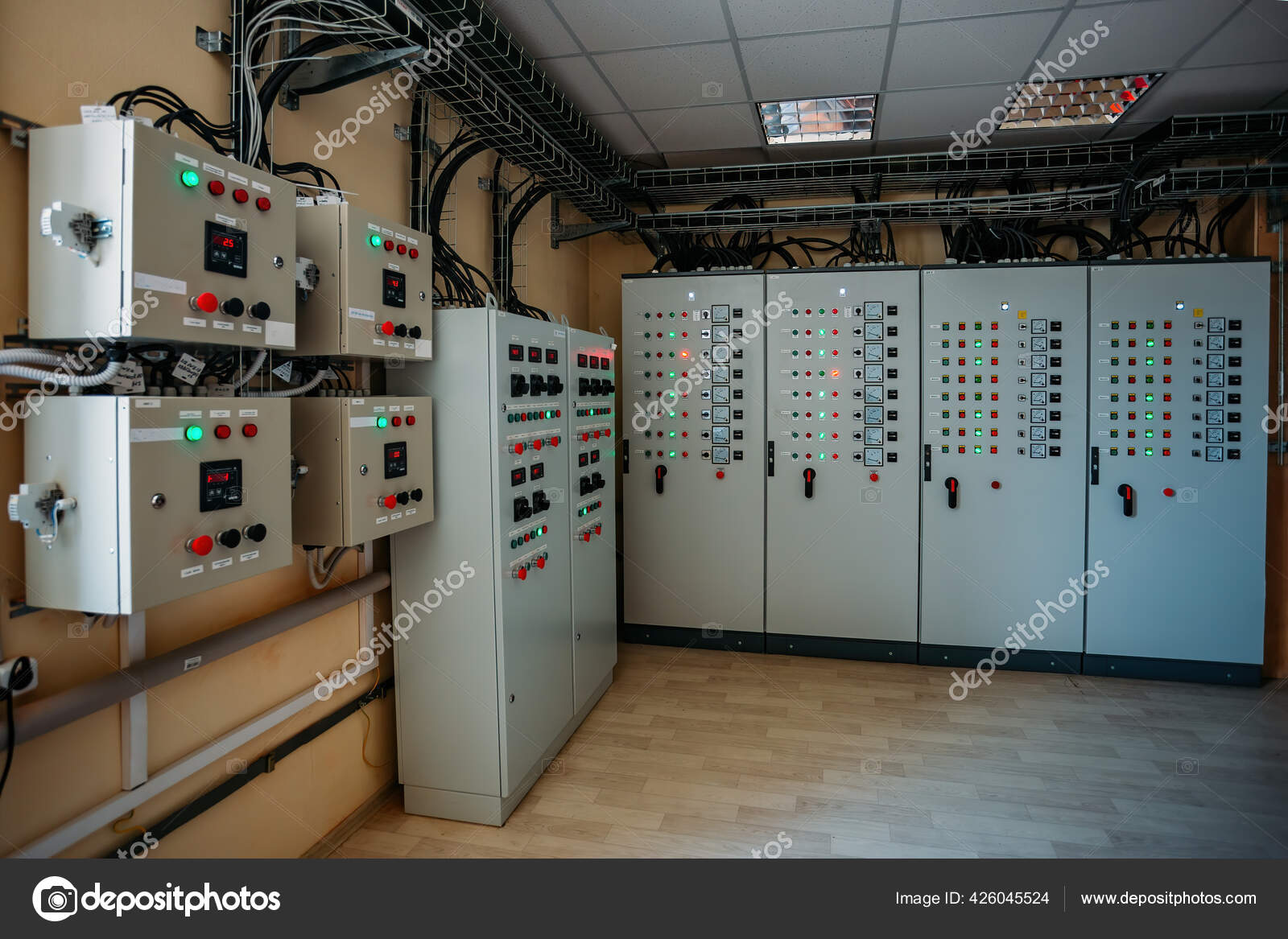 Gabinetes Eléctricos Con Paneles Control Con Luces Indicadoras Fábrica ...
