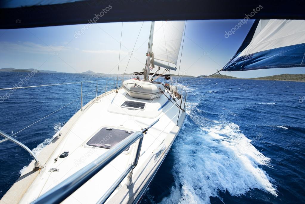 Sailing on Yacht at sunny day Stock Photo by ©dell640 55681627