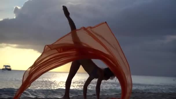 46,172 Woman fabric Videos, Royalty-free Stock Woman fabric Footage ...