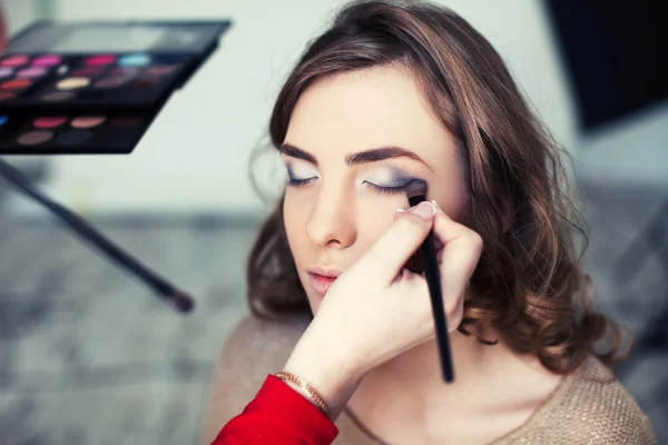 Applying Stock Photos, Royalty Free Applying Images | Depositphotos®