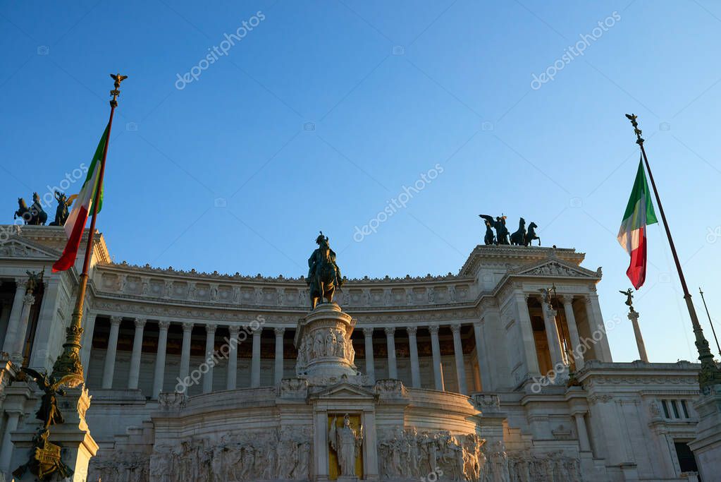 Altare della Patria, es un monumento construido en honor de Víctor ...