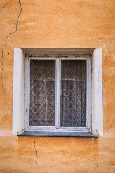 114,919 Old window interior Pictures, Old window interior Stock Photos ...