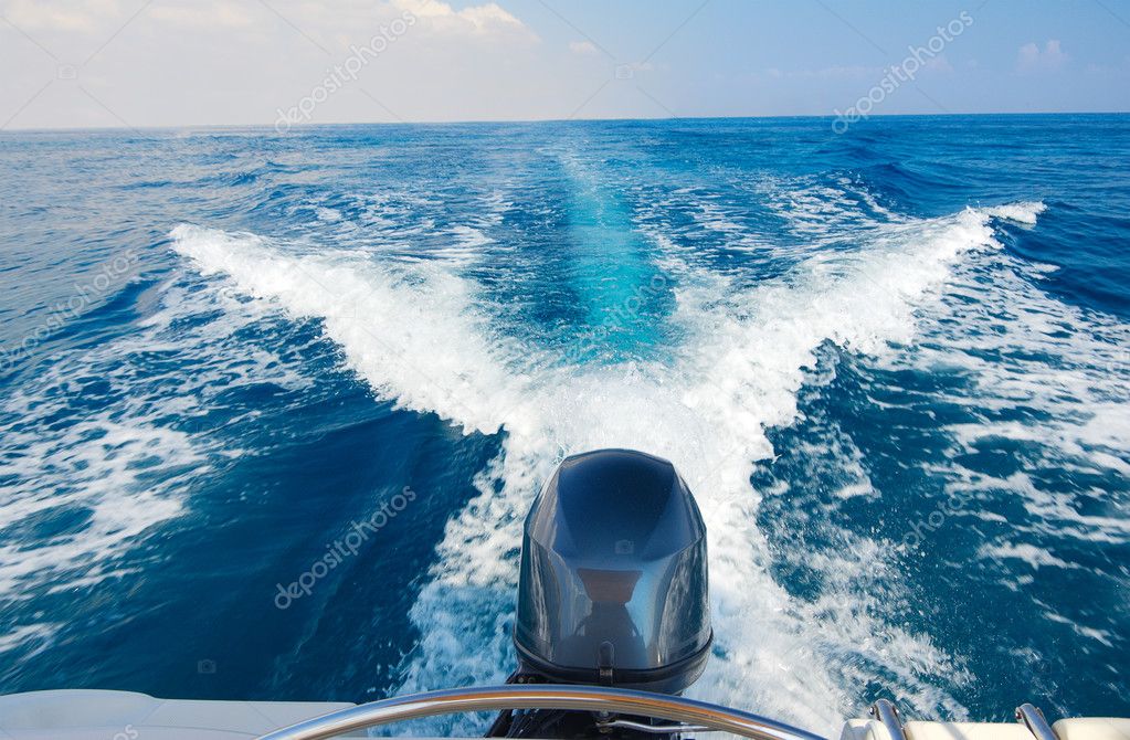 Boat engine on speedboat Stock Photo by ©rbvrbv 123737256