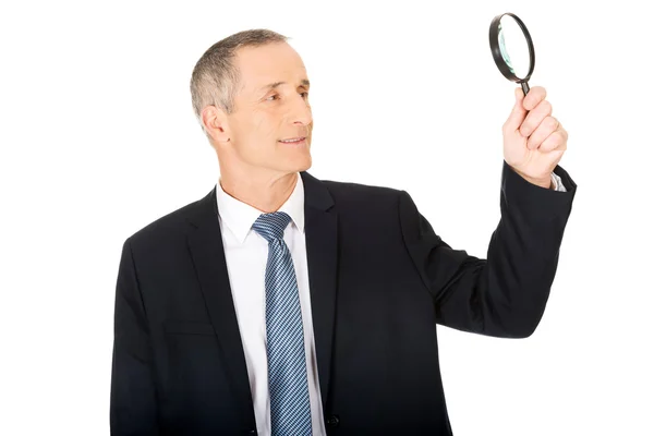 Persona con lupa fotos de stock, imágenes de Persona con lupa sin ...