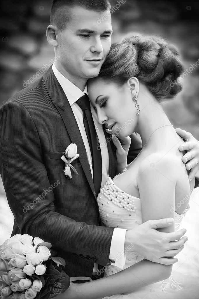 Beautiful bride and groom — Stock Photo © Forewer #65504259