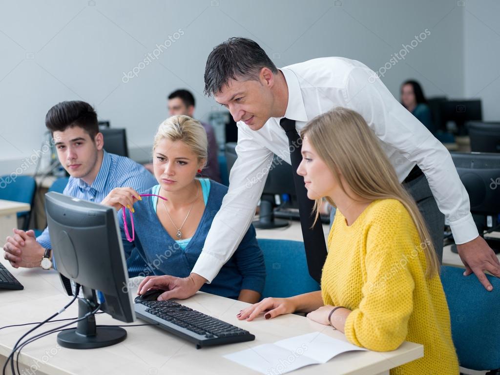 Students with teacher in computer lab classroom Stock Photo by ©.shock ...