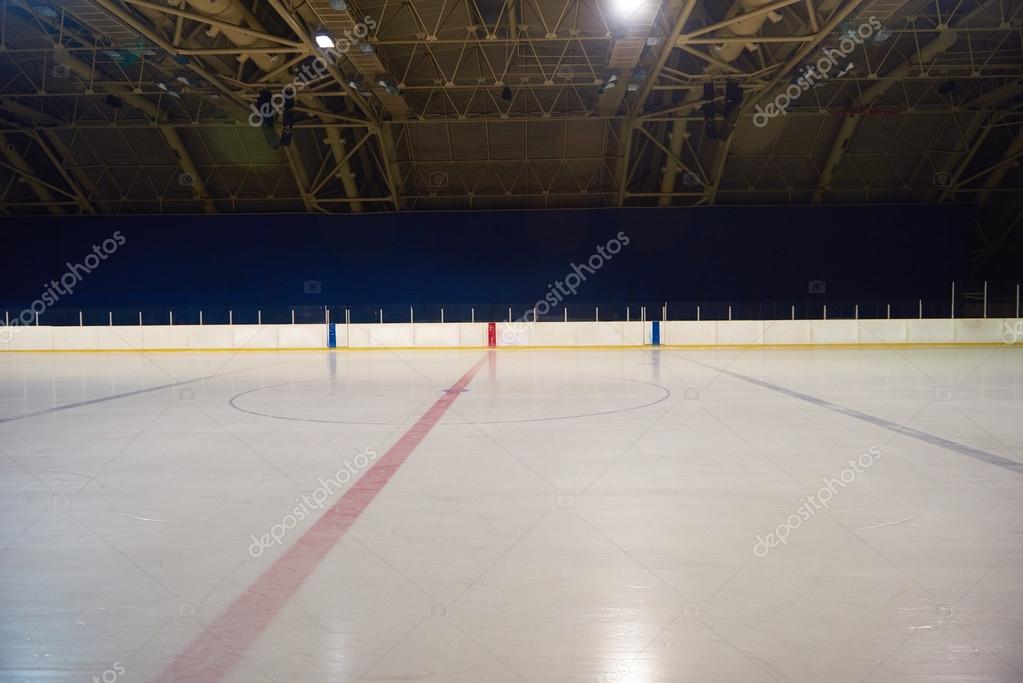 Empty ice rink, hockey arena — Stock Photo © .shock #84944624
