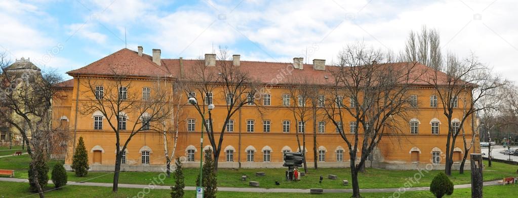 Huniade castle — Stock Photo © tony4urban #67015513