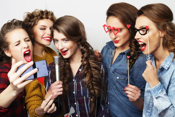 Girls singing Stock Photos, Royalty Free Girls singing Images ...